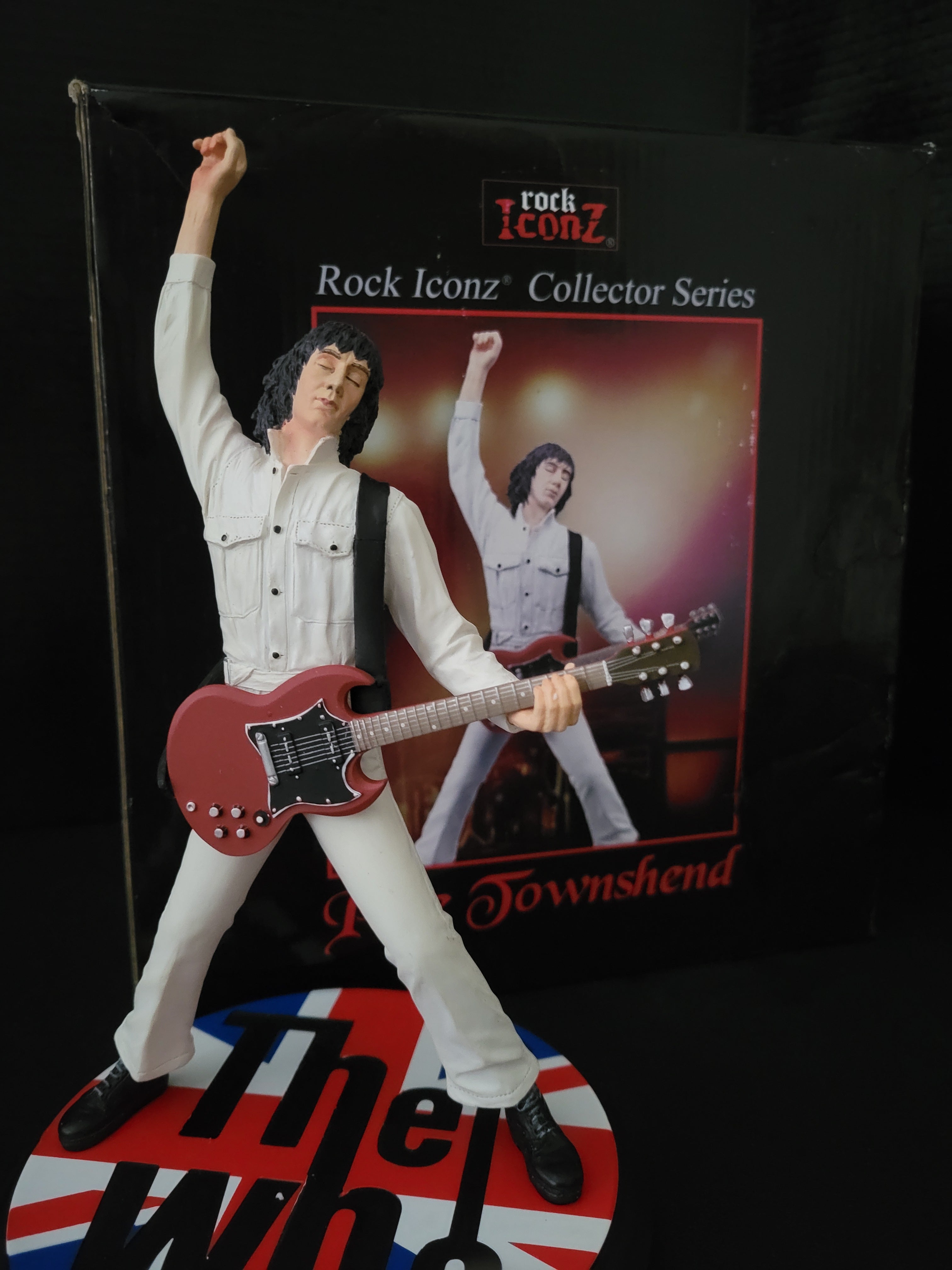 The Who Pete Townshend Knucklebonz Rock Iconz – Izzy Rock Collectibles