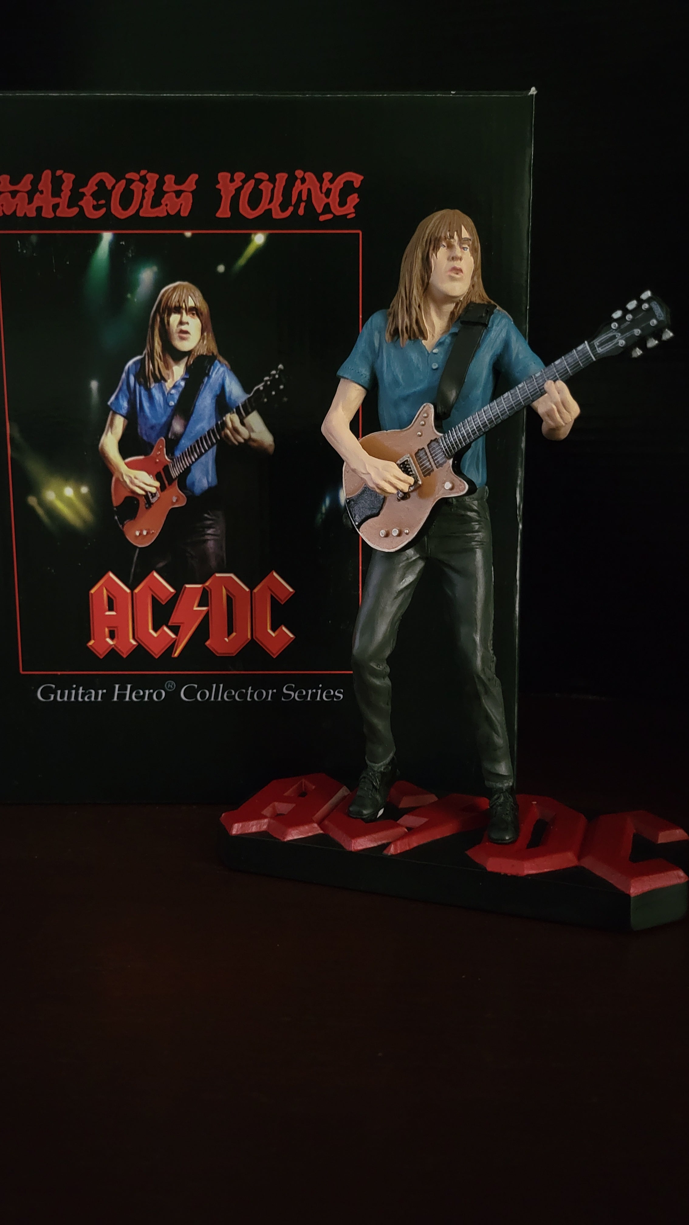 AC/DC (ACDC) Malcolm Young 2006 Knucklebonz Rock Iconz – Izzy Rock ...